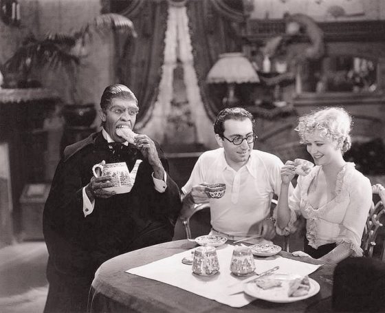 50+ Rare Behind The Scenes Photos From Famous Classic Movies