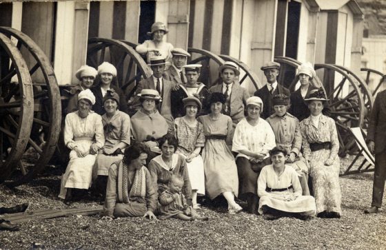 Going Swimming On Wheels: 50+ Historic Photos Of Bathing Machines From ...