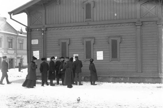 Discover the Beauty and History of Helsinki in the 1890s: A Photo Tour