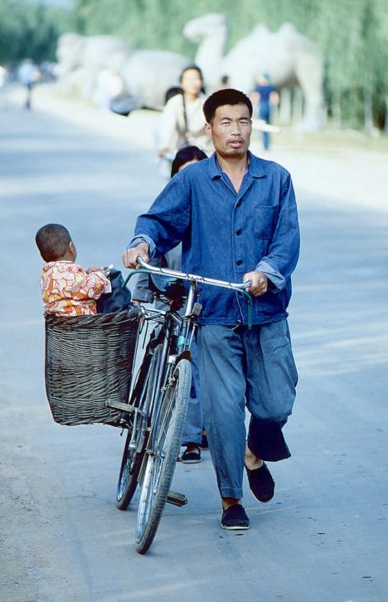 50+ Spectacular Photos Show Everyday Life Of China In the 1970s