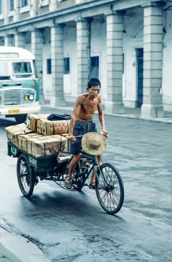 50+ Spectacular Photos Show Everyday Life Of China In the 1970s