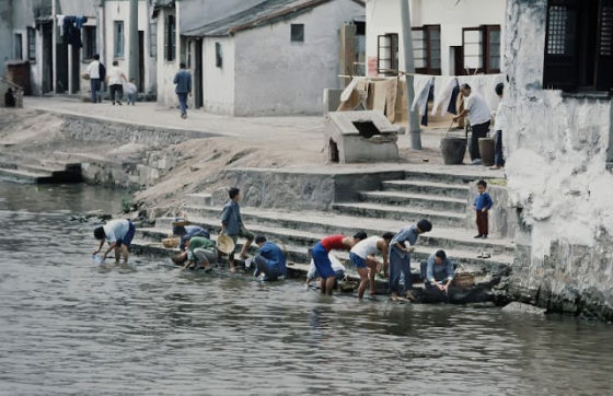 50+ Spectacular Photos Show Everyday Life Of China In the 1970s