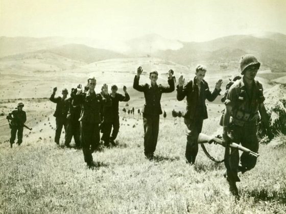 50+ Haunting Photos of World War II That Will Break Your Heart, Taken ...