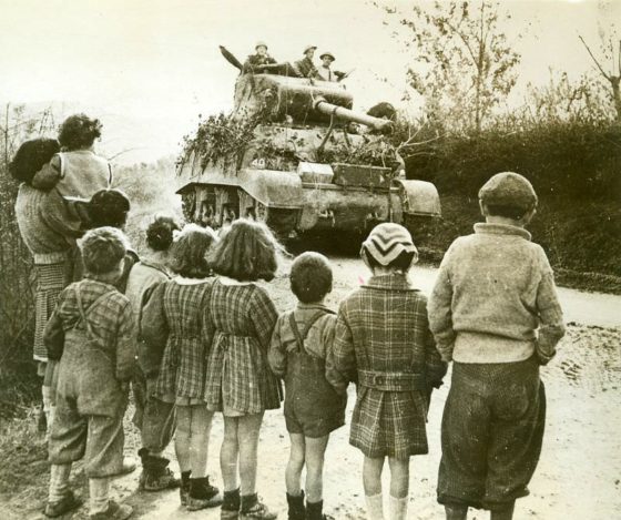 50+ Haunting Photos of World War II That Will Break Your Heart, Taken ...