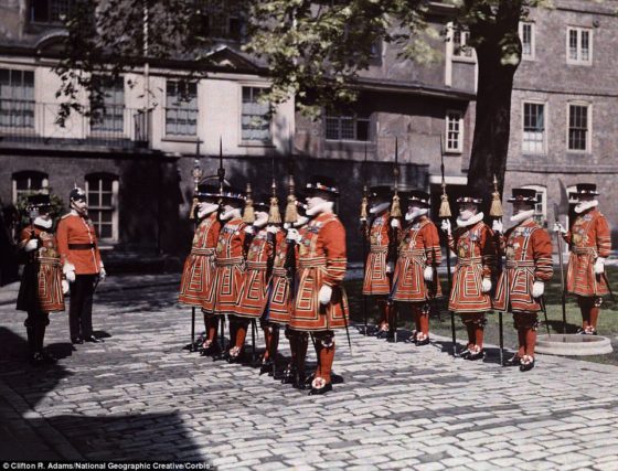1920s Britain: 50+ Spectacular Color Photos Capturing Everyday Life Of ...