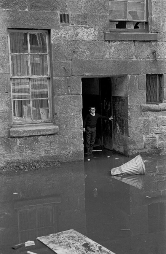 Glasgow Slums: 50+ Harrowing Pictures Documenting Everyday Life Of Poor ...
