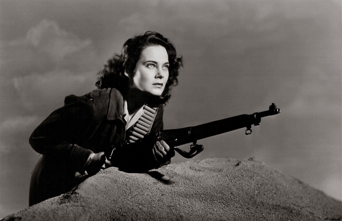 Classic Actresses With Guns: 50+ Stunning Scenes From Classic Movies