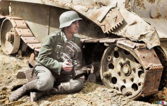 WWII In Color: Stunning Colorized Photographs Documenting World War II ...