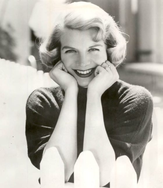 Rosemary Clooney: The Silken Voice of an Era and Her Journey Through ...