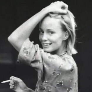 From Model to Movie Star: The Story of Young Jessica Lange in Photos