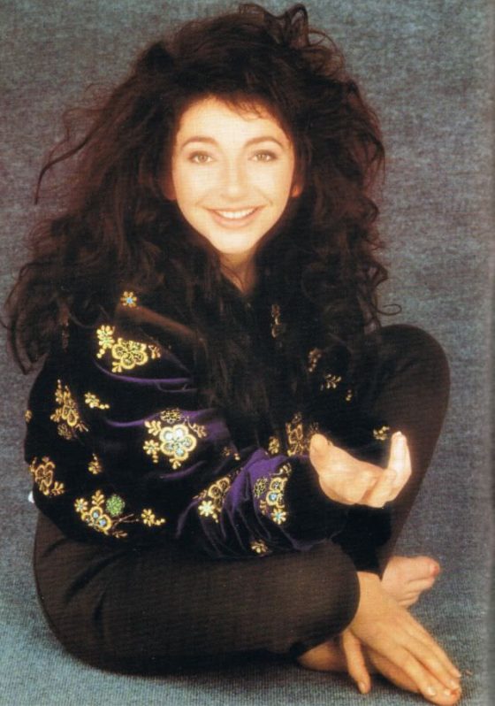 Young Kate Bush: Gorgeous Photos Show Her Fashion Styles From 70s and 80s