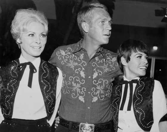 Life And Fabulous Photos Of Young Neile Adams Through The years