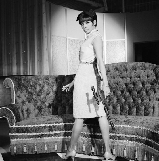 Life And Fabulous Photos Of Young Neile Adams Through The years