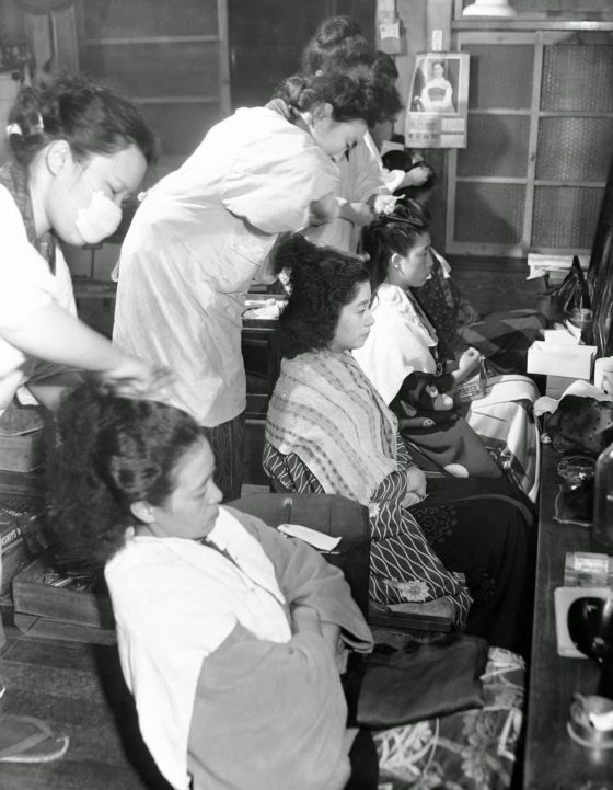 Post-War Japan: Fascinating Historical Photos Show Everyday Life In ...