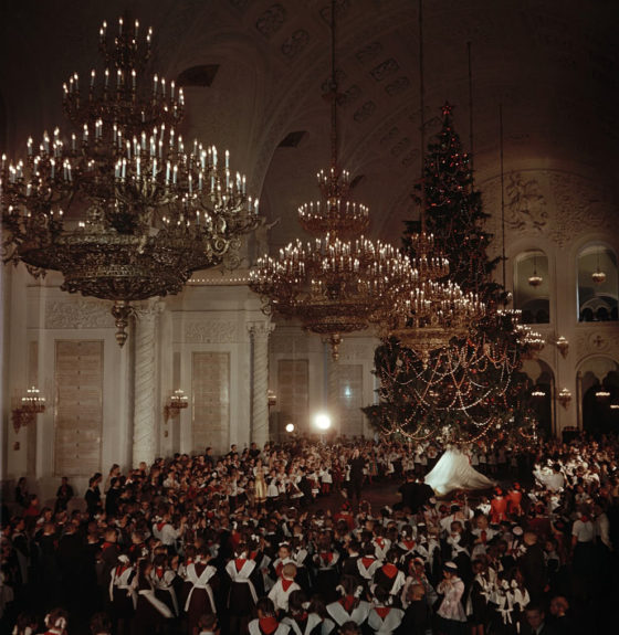 Spectacular Photos Show Life in Soviet Union From The 1950s in Vibrant ...