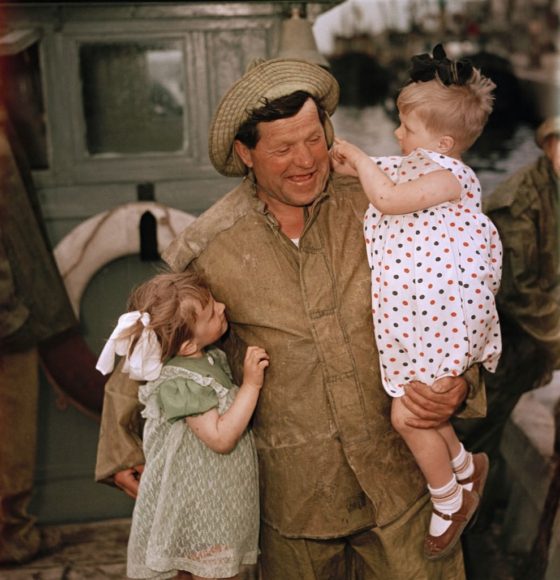 Spectacular Photos Show Life in Soviet Union From The 1950s in Vibrant ...
