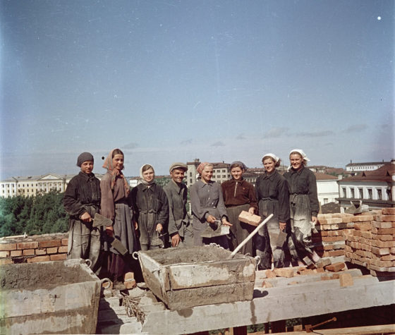 Spectacular Photos Show Life in Soviet Union From The 1950s in Vibrant ...