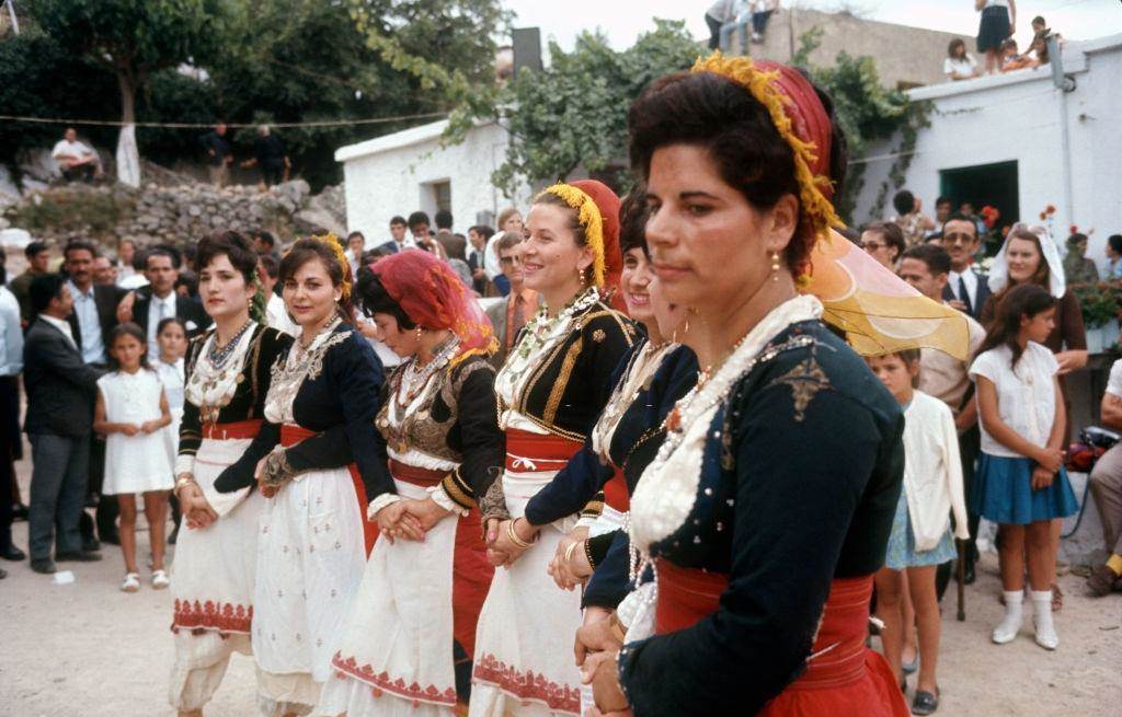 Fascinating Vintage Photos Show Life In 1970s Greece