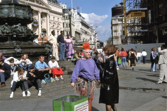 Vintage Photos Show The Street Life Of London From The 1980s