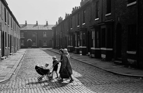 Incredible Photos Reveal Poor Housing Conditions And The Lives Of ...