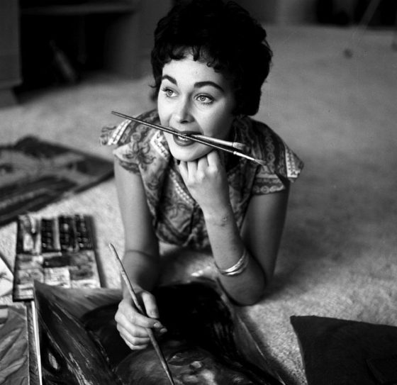 Marla English: Glamourous Beauty of Classic B-Movies with The Shortest ...