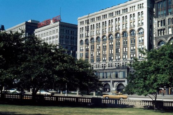 1970s Chicago: Fascinating Photos Show Streets, Landmarks and Everyday Life