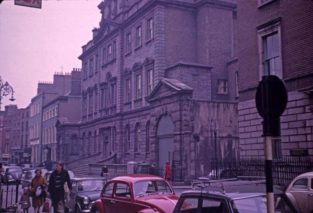 Fascinating Vintage Photos Of Dublin From the 1960s