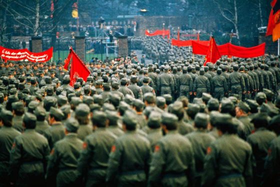 Spectacular Photos Show Life in East Germany From the 1970s in Vibrant ...