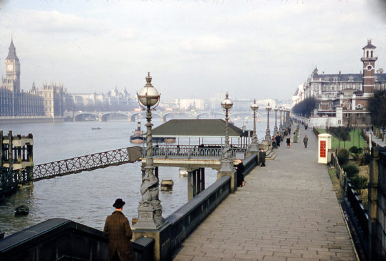 Fascinating Vintage Photos Show What England Looked Like in the 1950s