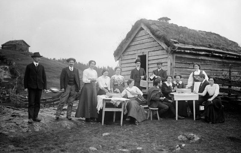 Stunning Vintage Photos of Sunnfjord, Norway From the Early 1900s That ...