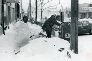 The Blizzard of 1978: Photos Show the Historic Storm That Slammed the ...
