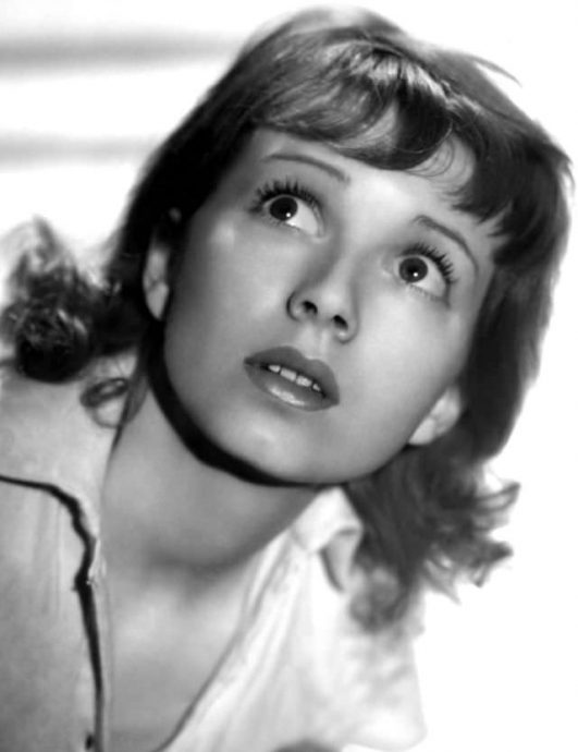 Dolly Haas: Life Story and Glamorous Photos of German-American Beauty ...