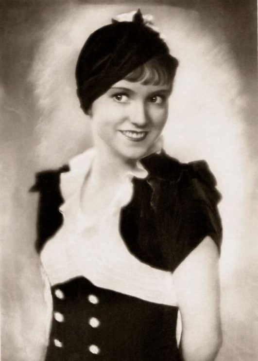 Dolly Haas: Life Story and Glamorous Photos of German-American Beauty ...