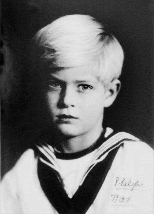 Young Prince Philip: Life story and Amazing Photos of Duke of Edinburgh ...