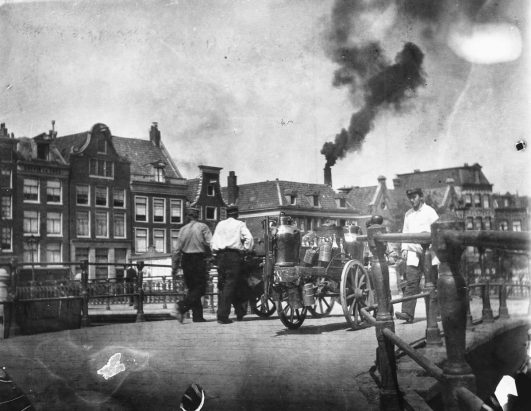 Amsterdam in the 1890s: Spectacular Historical Photos Documenting ...