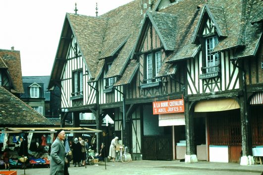 France in 1954: Fascinating Vintage Photos that will Take you Back to ...