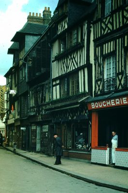 France in 1954: Fascinating Vintage Photos that will Take you Back to ...