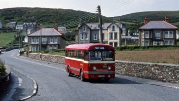 Fascinating Photos Show the Buses of Isle of Man in the early 1970s