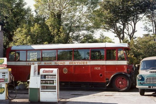 Fascinating Photos Show the Buses of Isle of Man in the early 1970s