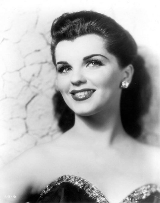Lisa Gaye: Life Story and Glamorous Photos from her Early Life and Career
