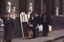 Stunning Vintage Photos of London Streets in 1969 in Vivid Colors