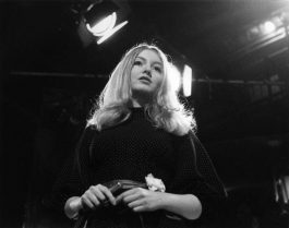 Mary Hopkin: Story and Beautiful Photos of Welsh Singer who sang ‘Those ...