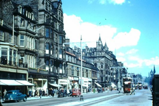 Stunning Vintage Photos Show Post-WWII Scotland in Vibrant Colors
