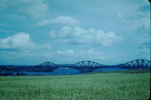 Stunning Vintage Photos Show Post-WWII Scotland in Vibrant Colors