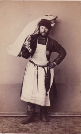 Historical Studio Portraits of Russian Working-Class People From the ...