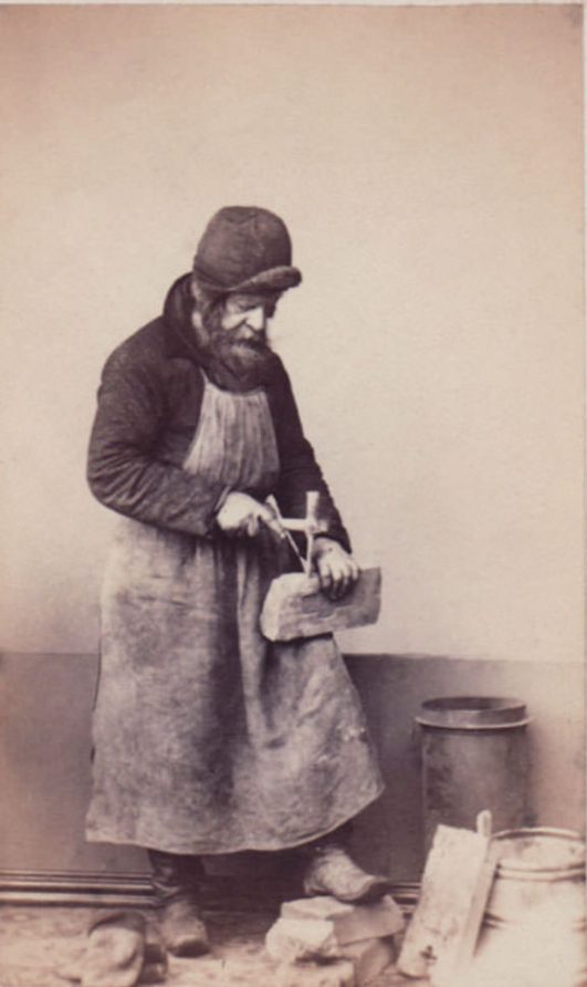 Historical Studio Portraits of Russian Working-Class People From the ...