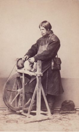 Historical Studio Portraits of Russian Working-Class People From the ...