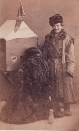 Historical Studio Portraits of Russian Working-Class People From the ...