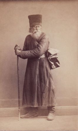 Historical Studio Portraits of Russian Working-Class People From the ...