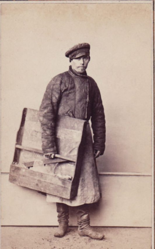 Historical Studio Portraits of Russian Working-Class People From the ...